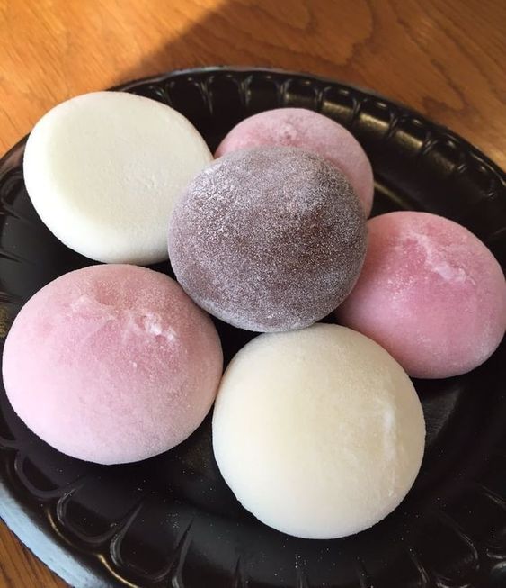 Serupa Tapi Tak Sama, Ini Perbedaan Mochi dan Kaloci - Ruangriang.co.id Serupa Tapi Tak Sama, Ini Perbedaan Mochi dan Kaloci - Ruangriang.co.id